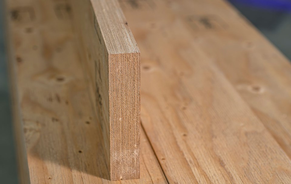 Lamibois (LVL) - Construction en bois massif | Stora Enso